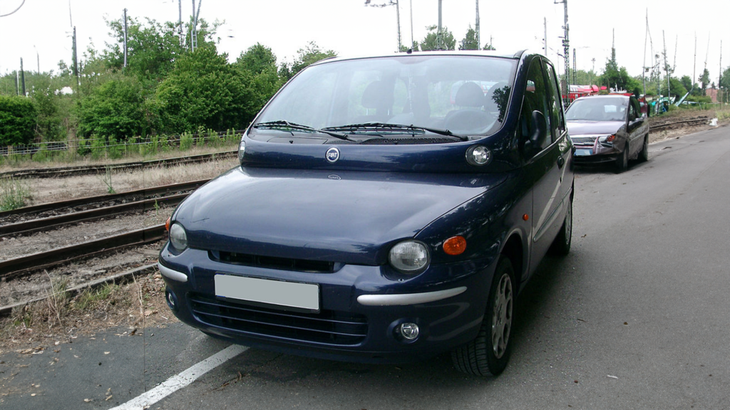 De lelijkste auto ooit krijgt opvolger: Dit is de nieuwe Fiat Multipla ...